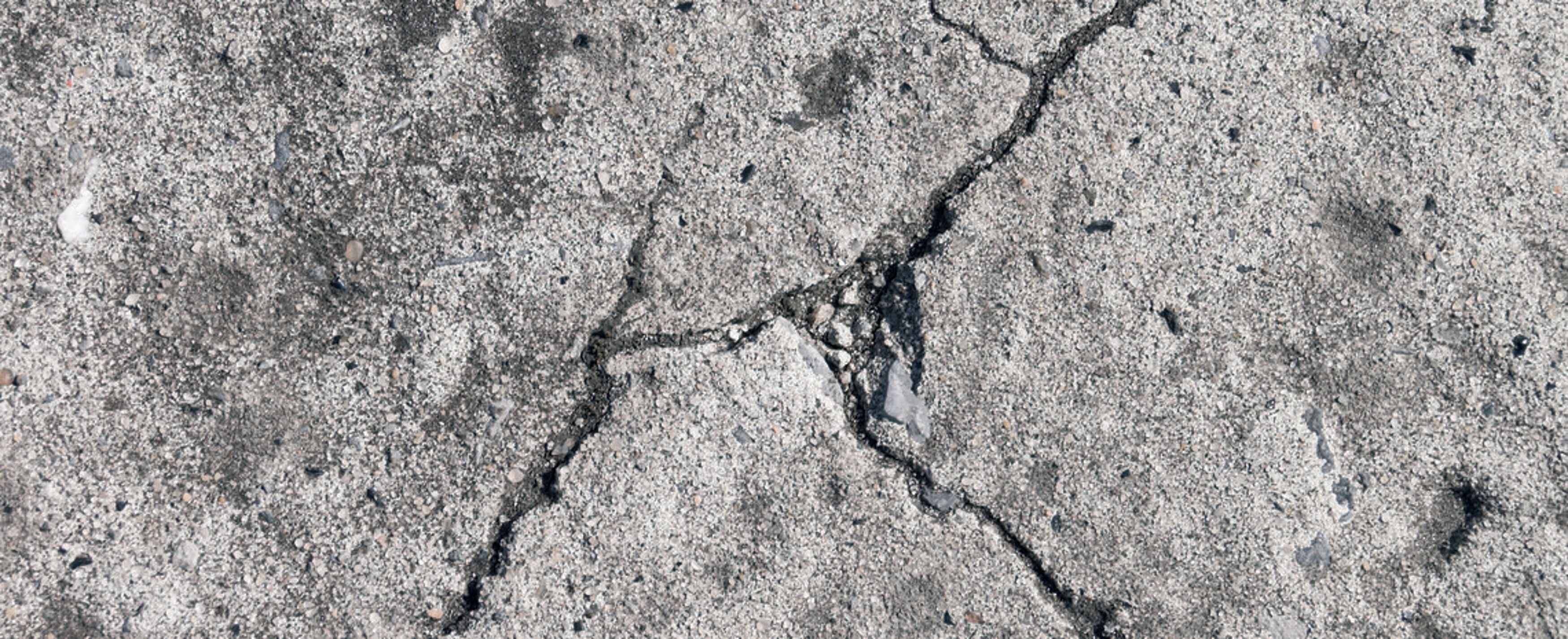 Einfach Risse im Beton reparieren mit unseren Systemlösungen | Remmers